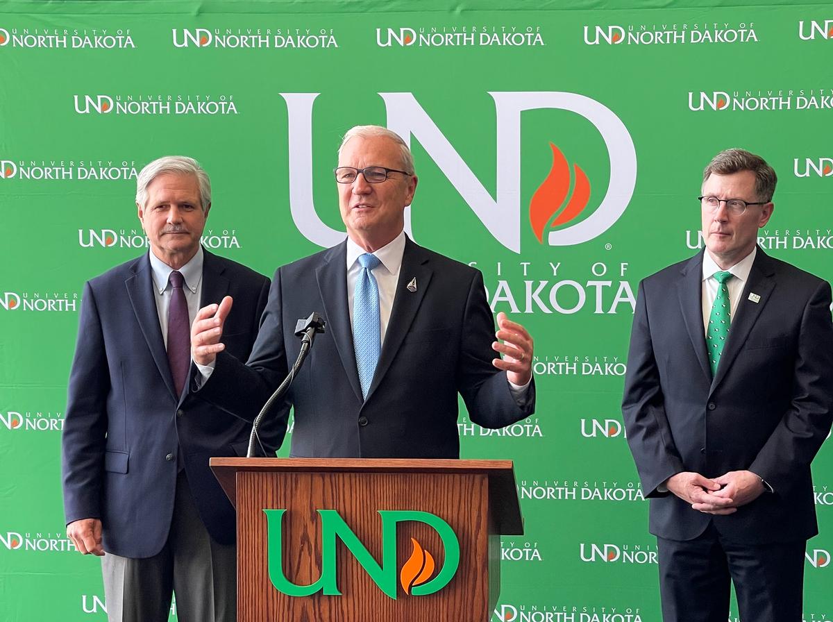 Sen. Cramer Participates in Signing Ceremony as UND Becomes First ...